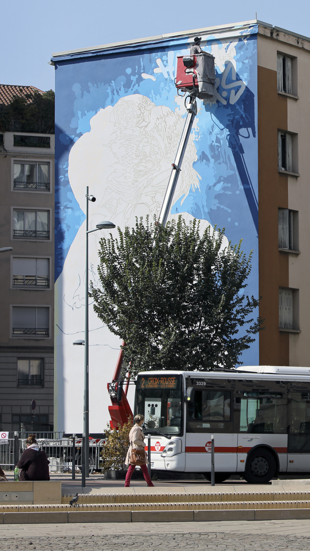 Place des Tapis - Lyon Croix-Rousse - HETA ONE - Street Art - Graffiti ...