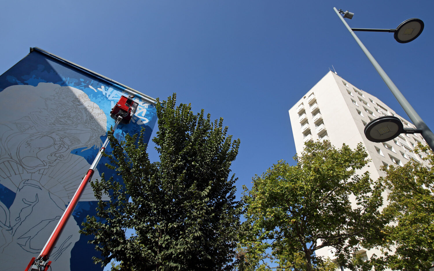 Place des Tapis - Lyon Croix-Rousse - HETA ONE - Street Art - Graffiti ...